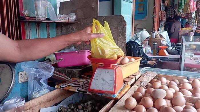 Update Harga Telur Hari Ini Rabu 26 Oktober 2022 di Pasar Sungki ...