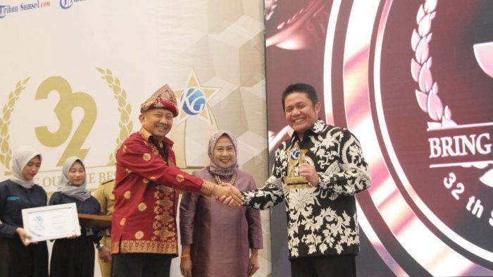 Gubernur Sumsel Herman Deru Dinobatkan Sebagai The Most Humble Governor - Sripoku.com