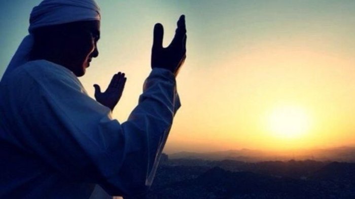 Begini Adab & Tata Cara Berdoa Agar Cepat Dikabulkan, Lengkap Dengan ...