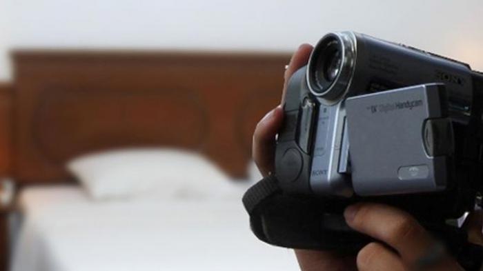 Video Mesum Saat Kuliah Online Melalui Zoomnya Viral, Mahasiswi di NTT ...