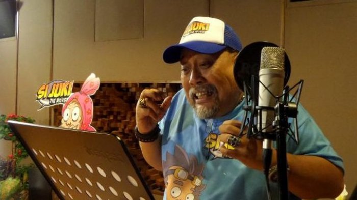 Pelawak Legend Indro Warkop Rayakan Ultah Sekaligus Kenalkan 'Engkong ...