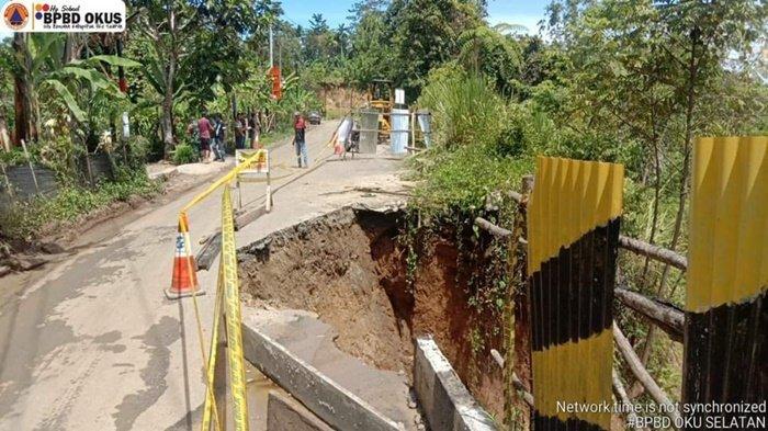 Masih Proses Lelang, Jalan Longsor Menuju Wisata Danau Ranau OKUS Bakal ...