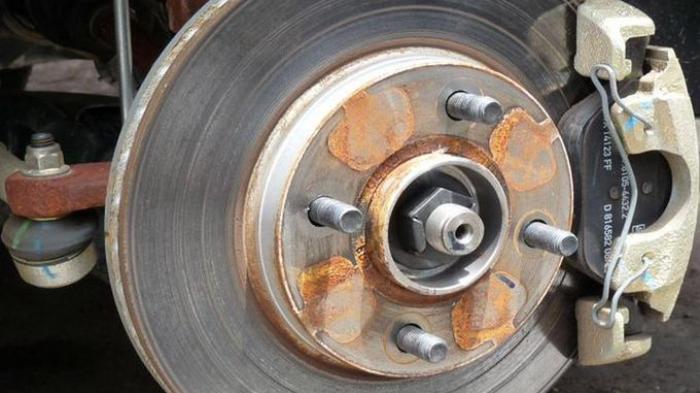 Agar tidak Cepat Blong, Hindari Injak Rem Terus Menerus di Jalan ...