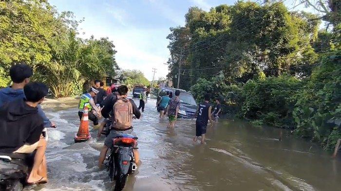 Update Kondisi Jalinteng Sekayu-Mura, Banjir di Desa Ulak Teberau Jalan ...