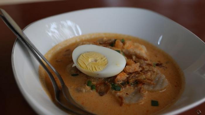 Laksan Khas Palembang, Gurih Rasanya, Murah Harganya - Sripoku.com