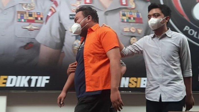 KOMEDIAN Berani Lelang Keperjakaan untuk Wanita, Pasang Tarif Rp 3 ...