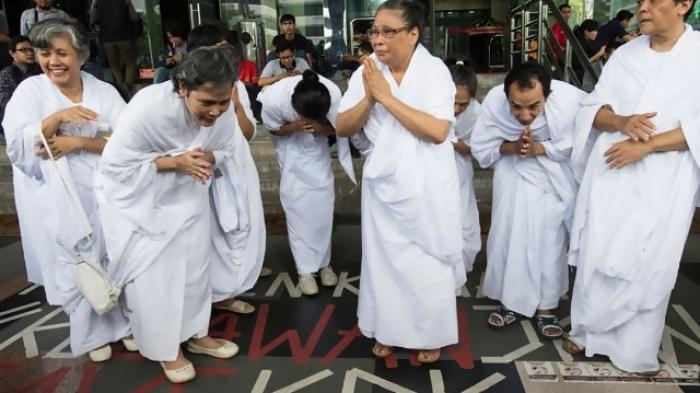 Dikabarkan Meninggal 2 Hari Lalu, Foto Terakhir Lia Eden yang Buat ...