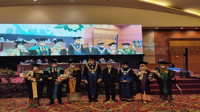 Wisuda Kampus MDP Palembang 12 Desember, Wulan Jadi Wisudawati Terbaik ...