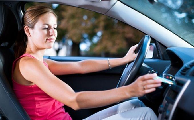 Tips Mengemudi dengan Aman - Sripoku.com