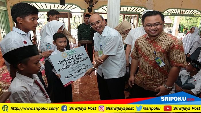 BAZMA Pertamina RU III Bantu Beasiswa Sebanyak Rp 602 Juta - Sripoku.com