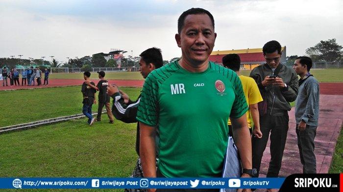 Sosok Indrayadi Hadir Bantu Pelatih Sriwijaya FC Kas Hartadi, Ini Rekam ...
