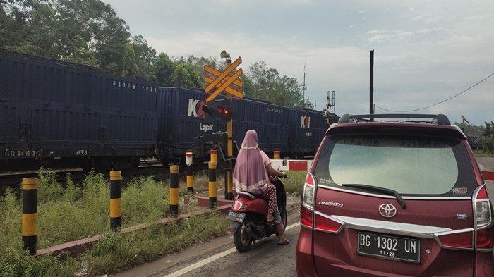 Waspadai Kemacetan Lalulintas Akibat Kereta Api Angkutan Batubara di Jalur Mudik Muara Enim ...