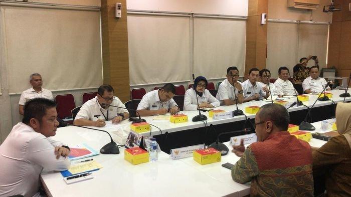 Internet Masuk Desa Bukan Lagi Mimpi, Gubernur Sumsel Herman Deru ... Internet Masuk Desa Bukan Lagi Mimpi, Gubernur Sumsel Herman Deru ...