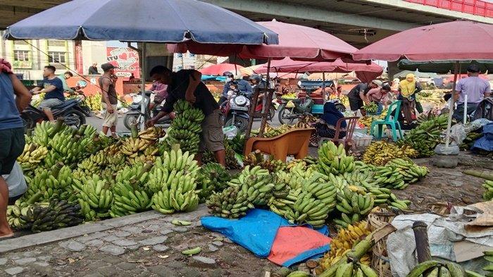 Warna-Warni Pisang di Pasar 7 Ulu Palembang: Surga Murah Meriah Para ...