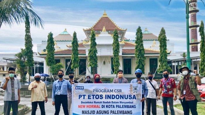Masuki Era New Normal, PT Etos Indonusa Semprot Masjid Agung Palembang ...