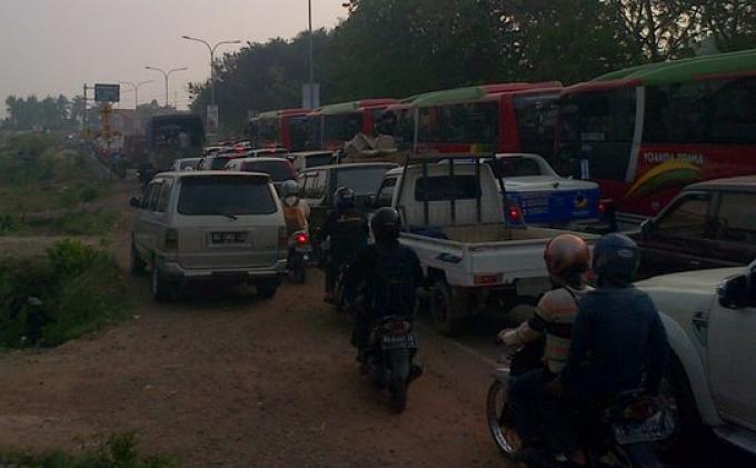 Simpang Bandara SMB II Palembang Butuh Fly Over - Sripoku.com