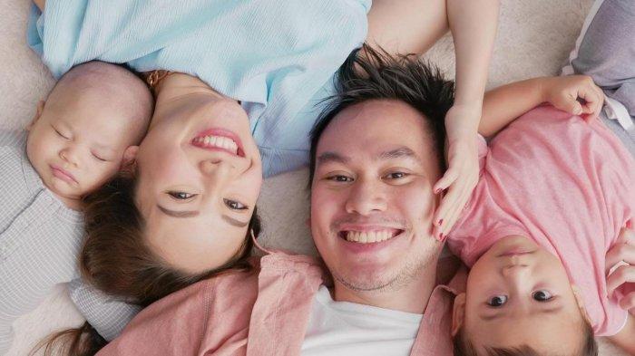 Profil Rama Putra Sahetapy, Anak Artis Senior Dewi Yull yang Jadi ...