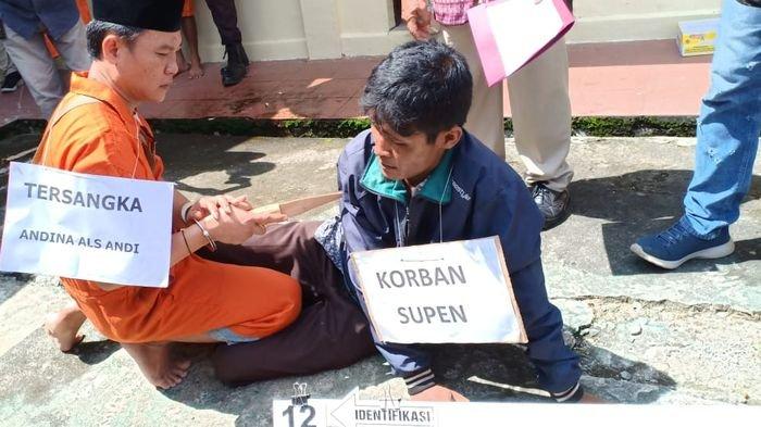 Pembunuhan di Showroom Motor Rizky Banyuasin Direkonstruksi, Istri ...