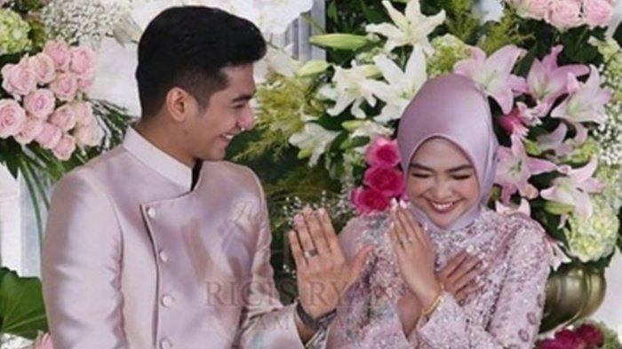 Resmi Tunangan, Intip Potret Manis Ria Ricis dan Teuku Ryan, Cincin ... Resmi Tunangan, Intip Potret Manis Ria Ricis dan Teuku Ryan, Cincin ...
