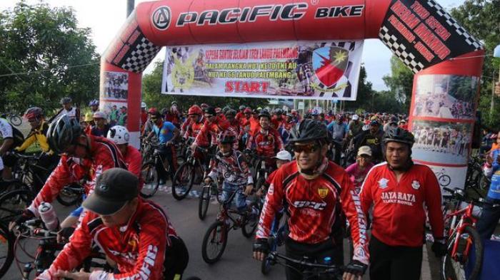 Ribuan Peserta Meriahkan Sepeda Santai Lanud Palembang (FOTO) - Sripoku.com