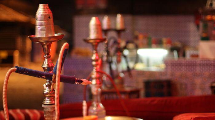 Siapa Bilang Shisha Aman! Shisha 1 Jam Setara Isap 100 Batang Rokok ...