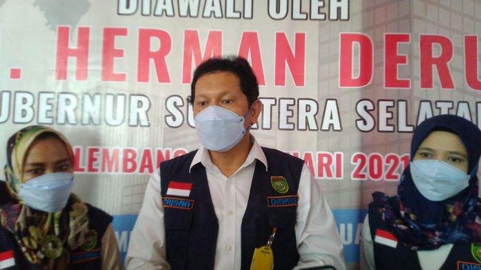 Cerita dr Trisna Suntik Vaksin ke Gubernur Sumsel Herman Deru ...