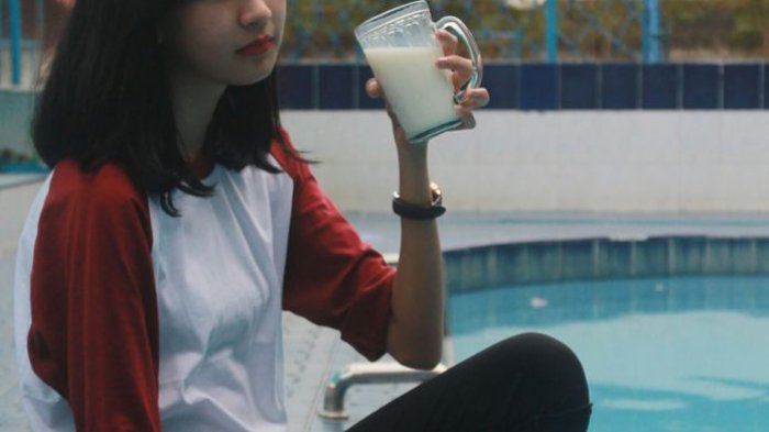 4 Mitos Seputar Susu yang Sering Kita Ketahui dan Banyak Dipercaya ...
