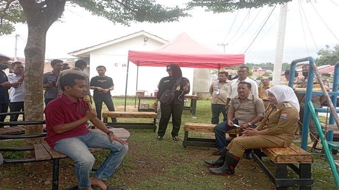 Miris, Warga Tanjung Barangan Palembang Sudah 5 Tahun tak Nikmati Air Bersih - Sripoku.com