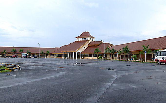 Terminal Karya Jaya Palembang Kian Sepi - Sripoku.com