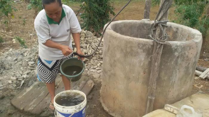 Video: Fenomena Aneh! Air Sumur di Gunung Sindur Nyala saat Disundut ...