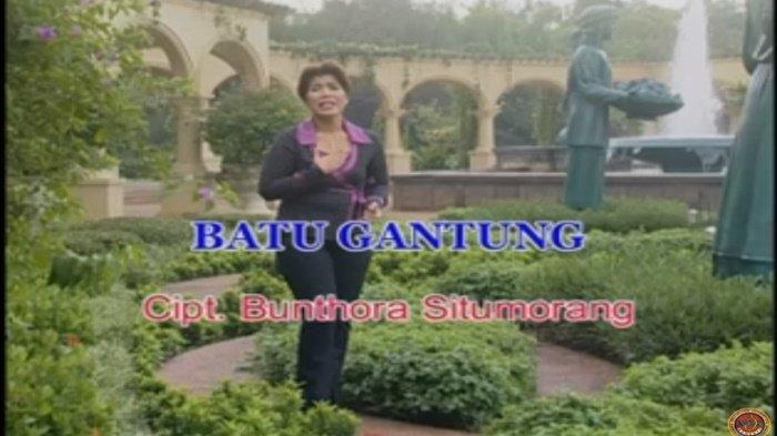 Translate Lirik Lagu Batu Gantung oleh Rita Butarbutar, Lagu Batak ...