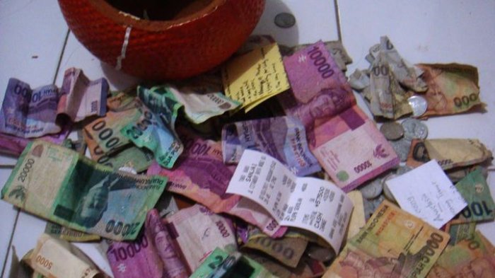 Beredar Kabar, Uang Merah dan Biru di Celengan Hilang, Netizen Buktikan ...