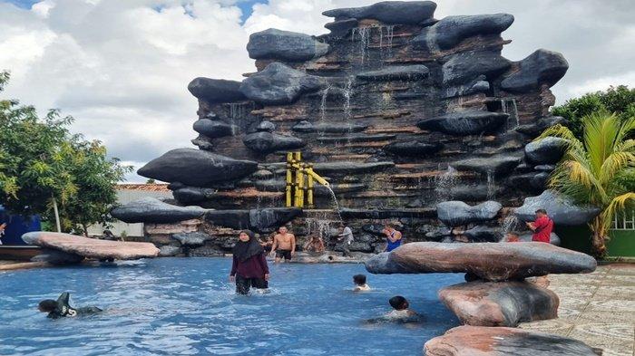 Terbentur Biaya, Jadi Alasan Warga Sekayu Ini Bawa Anak-anaknya ke ... Terbentur Biaya, Jadi Alasan Warga Sekayu Ini Bawa Anak-anaknya ke ...
