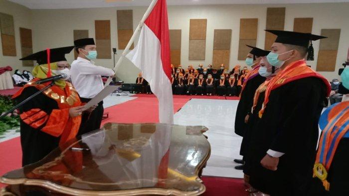 Orangtua Streaming Via YouTube Instagram & Facebook, 236 Mahasiswa ...