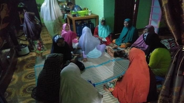 Makan Saat Taziyah kepada Orang yang Meninggal Dunia - Sripoku.com