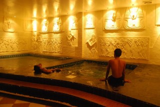 Pyramid Spa Beri Diskon 50 Persen - Sripoku.com