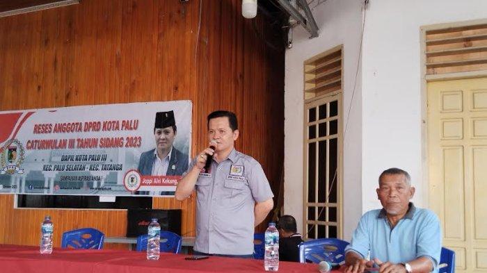 Legislator PDIP Joppi Alvi Kekung Reses di Gereja GKST Anugerah Masomba ...