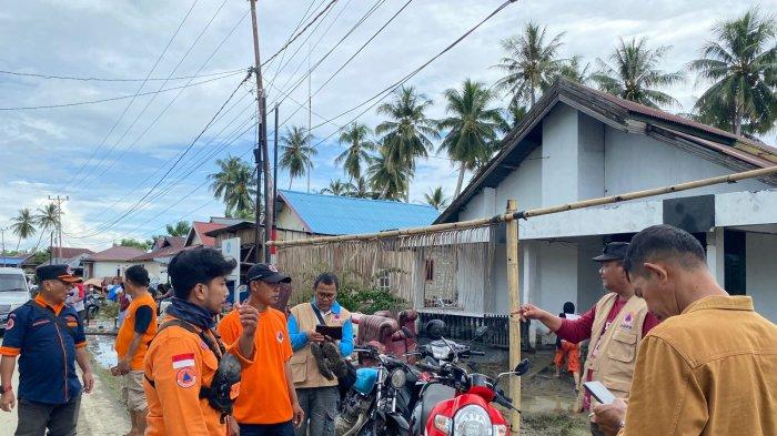 Pemprov Sulteng Dirikan Dapur Umum untuk Warga Terdampak Banjir Bandang di Donggala - Tribunpalu.com