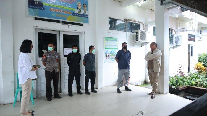Ahmad Ali Jenguk Wakil Gubernur Sulteng Mamun Amir di RSUD Luwuk ...