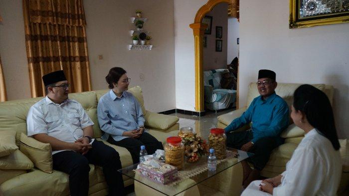 Momen Hari Raya Idul Adha, Bupati Poso Sambangi Rumah Ketua MUI dan ...