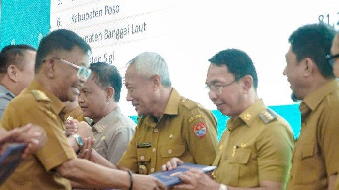 Bupati Sigi Terima DIPA, TKD 2025, dan Penghargaan Kinerja Publik - Tribunpalu.com