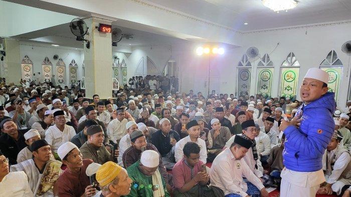 Dihadiri Ustad Dasad Latif Subuh Berkah Dmi Palu Di Masjid Nurul Huda