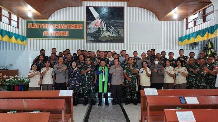 Korem 132/Tadulako Ibadah Oikumene Bersama di Gereja Jerusalem Asmil ...