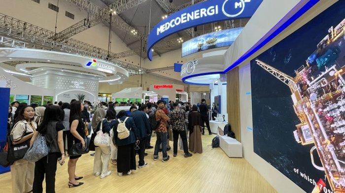 Hari Kedua IPA Convex 2024, Pengunjung Padati Booth Medco Energi ...