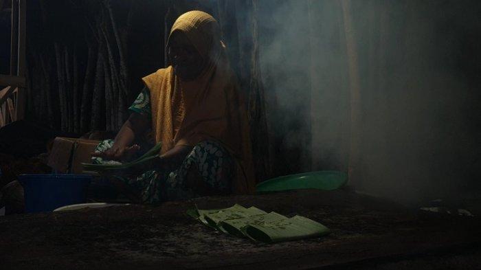 Pedagang Rono Tapa Lero Raih Omset Jutaan Rupiah Setiap Malam ...