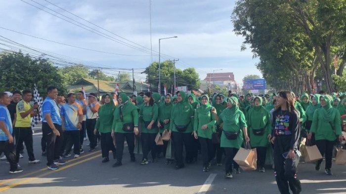 Jalan Sehat dan Senam Zumba Meriahkan HUT Korem 132/Tadulako di Kota ...