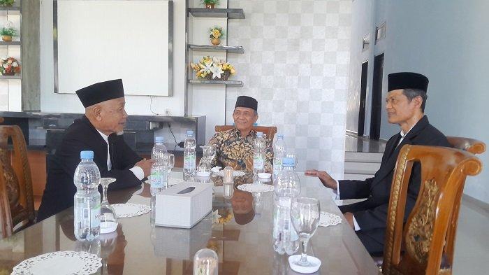 Panglima Damai KH Adnan Arsal dan Guru Besar Untad Hadiri Sujud Syukur ...