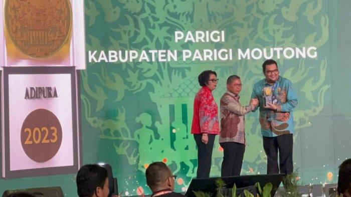 Kabupaten Parigi Moutong Raih Penghargaan Adipura 2023 - Tribunpalu.com Kabupaten Parigi Moutong Raih Penghargaan Adipura 2023 - Tribunpalu.com