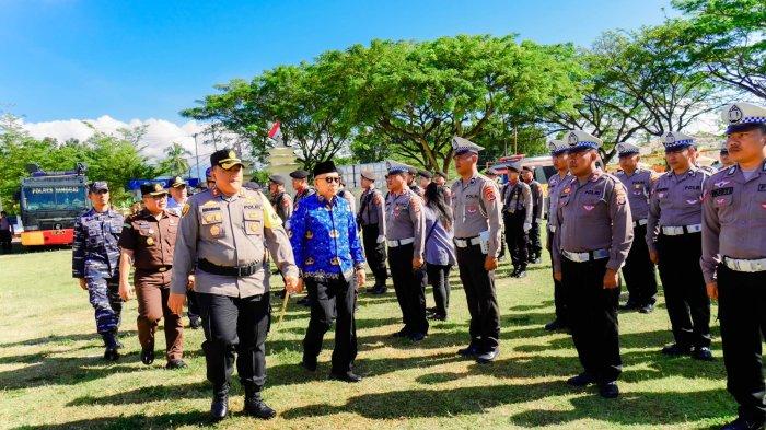 Polres Banggai Gelar Apel Pasukan Operasi Mantap Brata untuk Pengamanan Pemilu 2024 - Tribunpalu.com