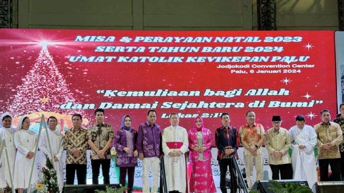 DPRD Sulteng Hadiri Perayaan Natal dan Tahun Baru Umat Katolik se ... DPRD Sulteng Hadiri Perayaan Natal dan Tahun Baru Umat Katolik se ...